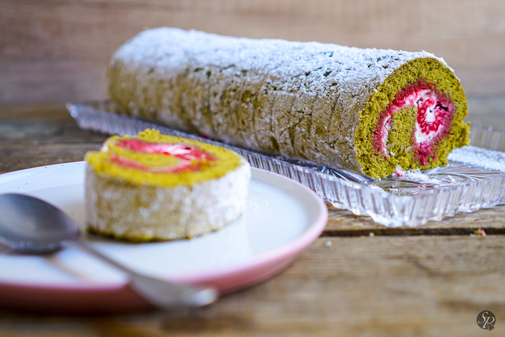 Matcha rulada z malinami – Sladke petke