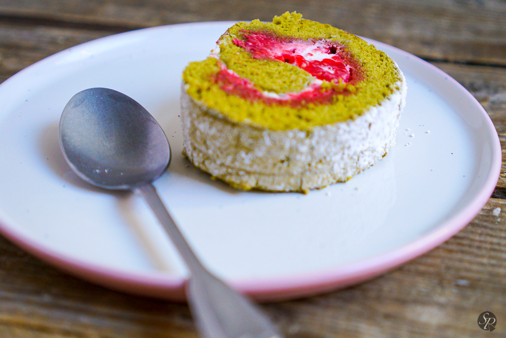Matcha rulada z malinami – Sladke petke